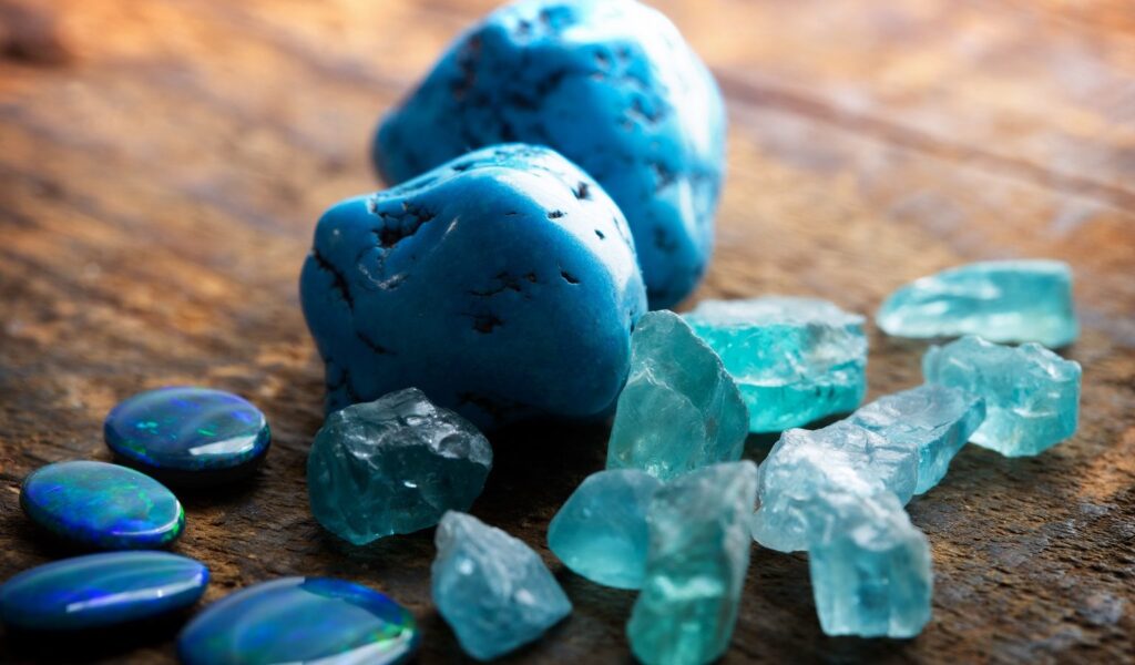 TOP 10 MUST-HAVE HEALING CRYSTALS - Blog - Themiraclehub