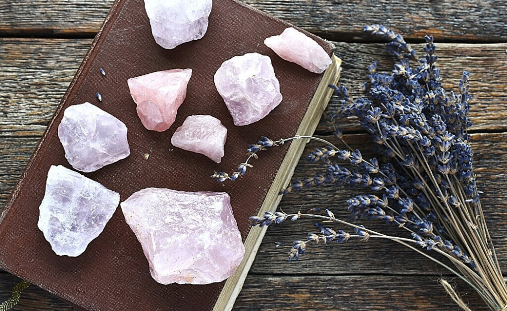 TOP 10 MUST-HAVE HEALING CRYSTALS - Blog - Themiraclehub